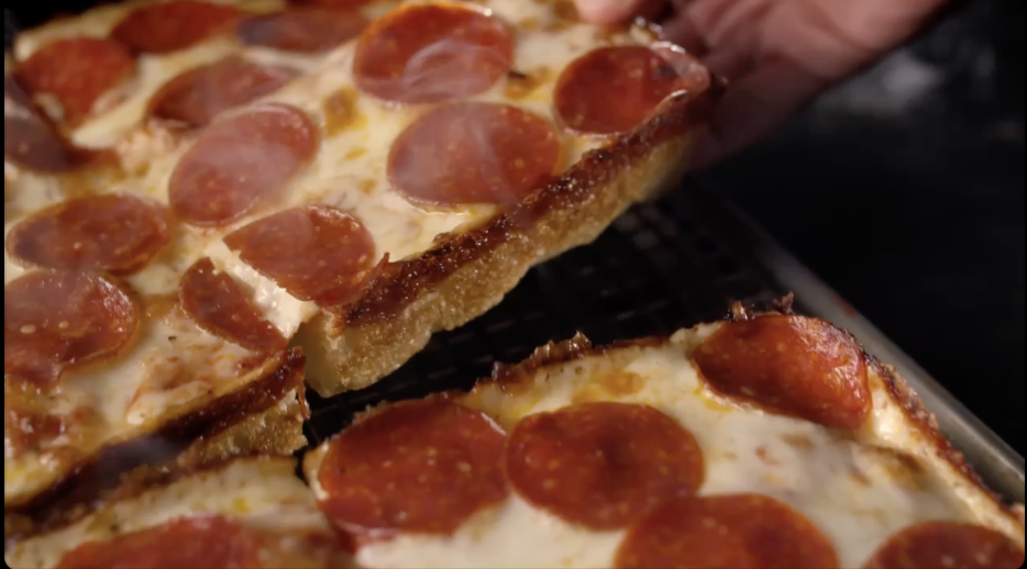 Pizza, Wings, and Salads | Jet's Pizza